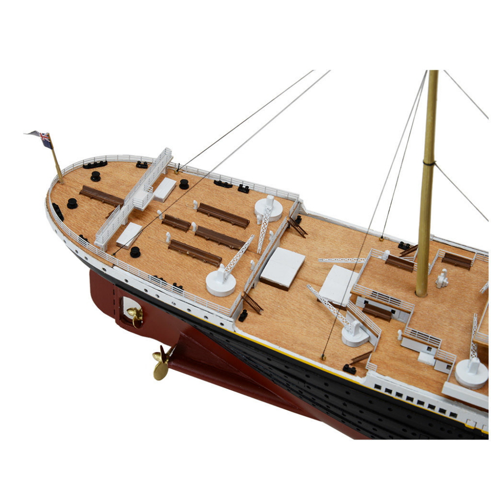 "RMS TITANIC" Ocean liner Model kit