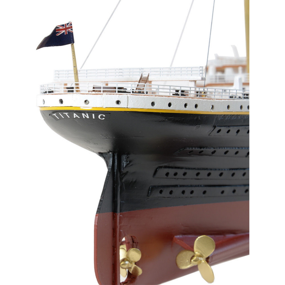 "RMS TITANIC" Ocean liner Model kit